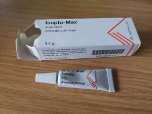 Tränendes Auge bei Katzen - Wohnungskater.de